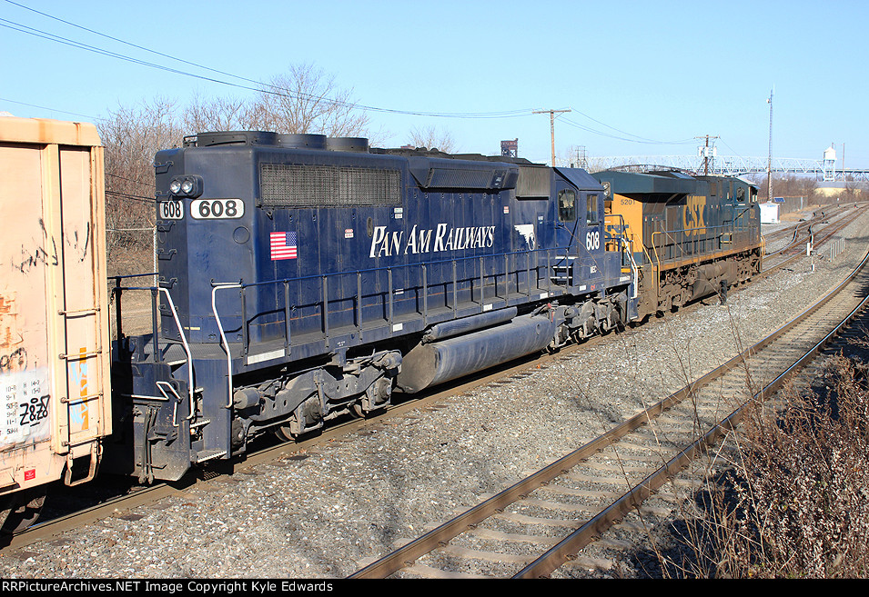 MEC SD40-2 #608 on Q418-13